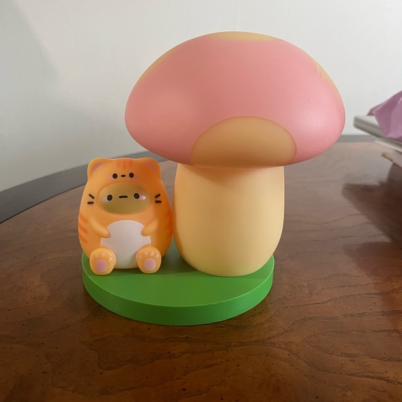 Smoko | Other | Smoko Tayto Potato Tabby Cat Lamp Sold Out | Poshmark